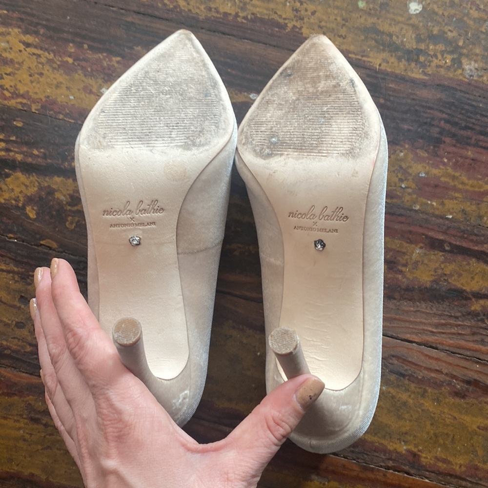 Nicola Bathie X Antonio Melani Pumps - Gem Nicola Bathie X Antonio Melani Pumps - Gem